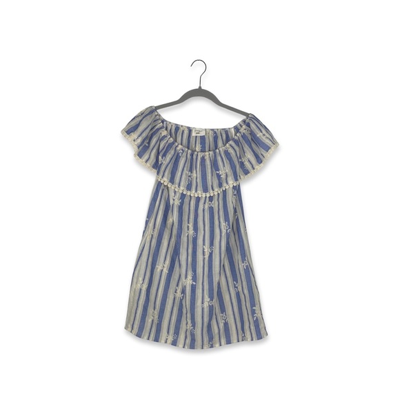 Everly | Dresses | Everly Blue And White Stripe Off Shoulder Floral ...